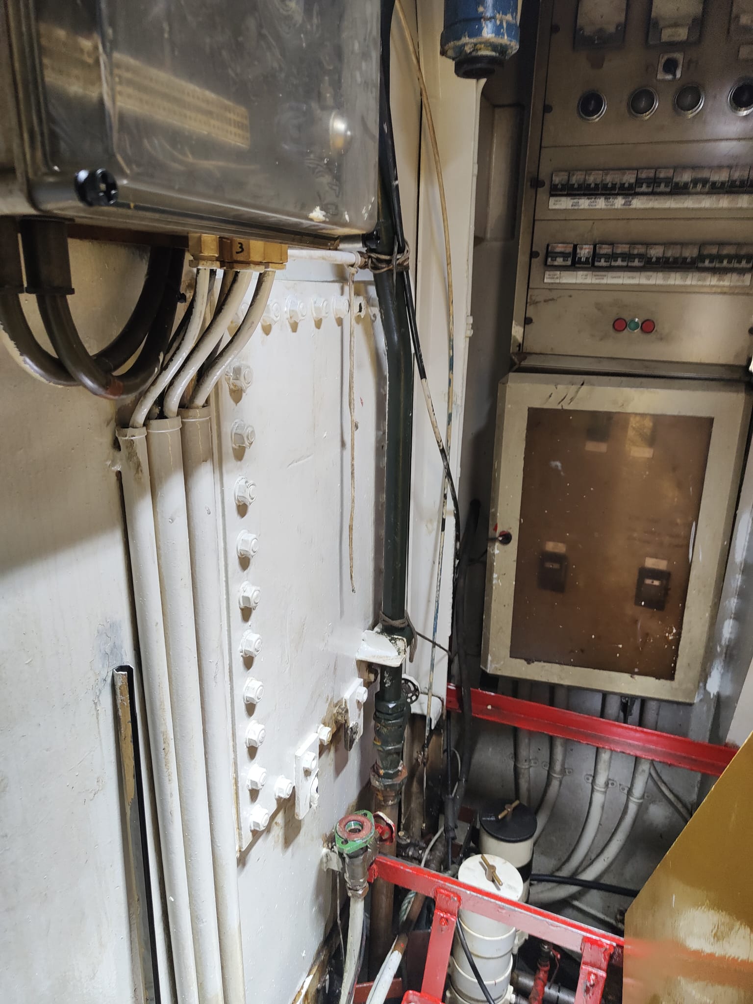 Case Study – Decommissioning Fishing Vessels - CD Environmental | Drainage and Wastewaste